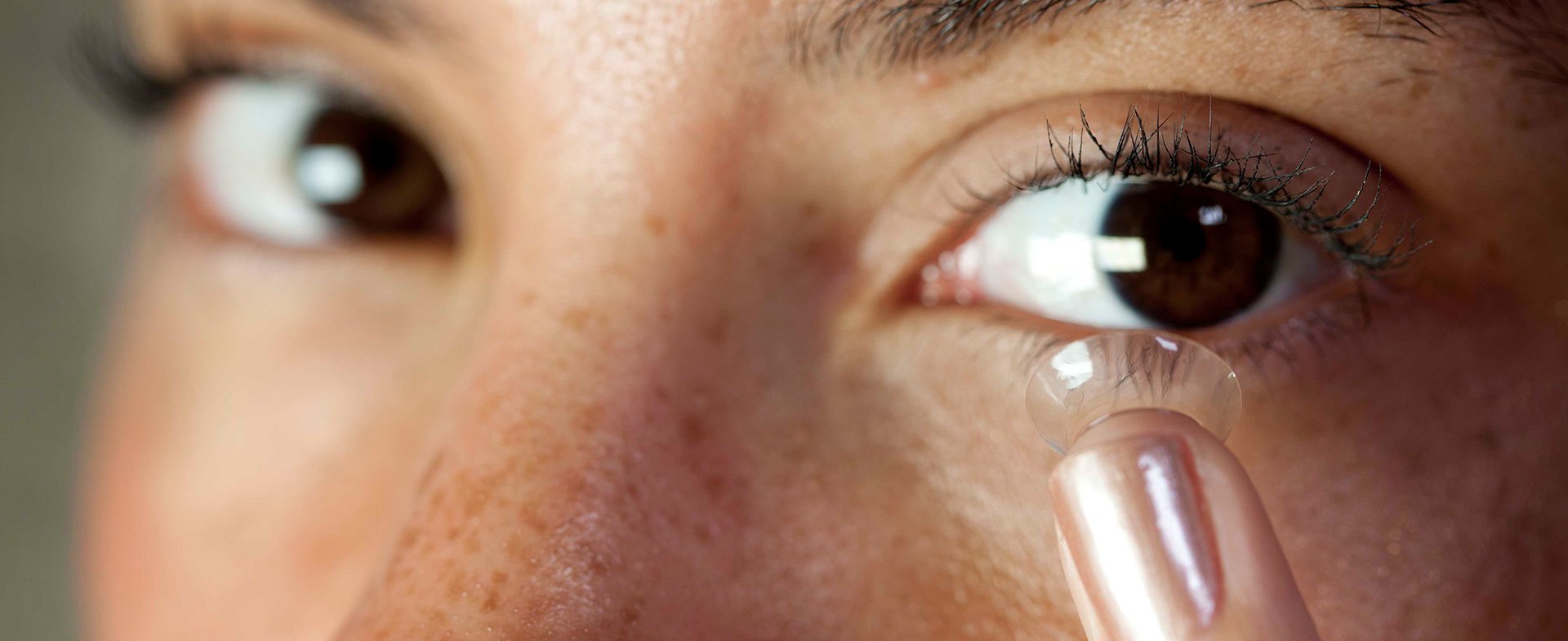 Contact Lens Problems: Are You At Risk? | Henry Ford Health - Detroit, MI
